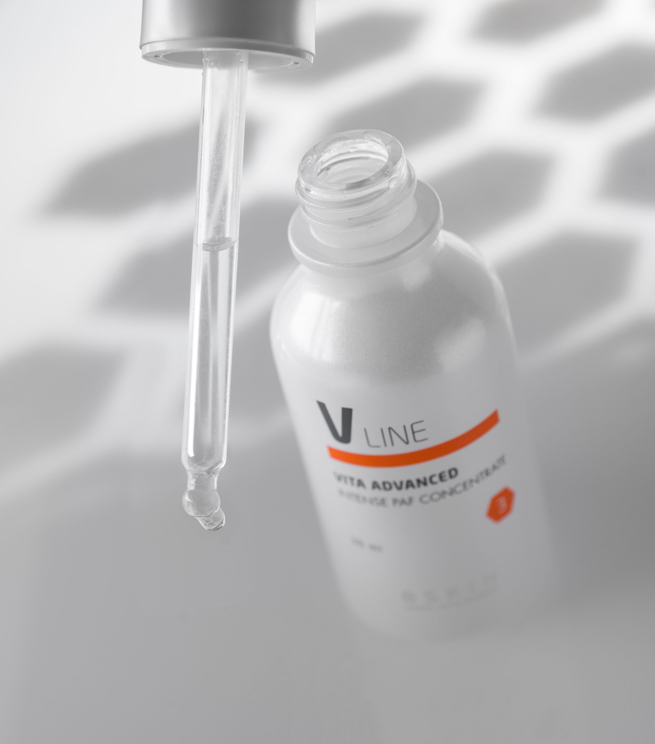 Dr Calvin Chan Reviews Patrick Bateman's Skincare Routine in American ...