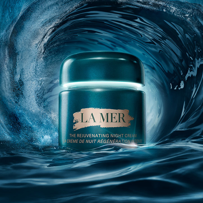 La Mer Rejuvenating Night Cream Gives a Soft-Focus Morning Glow - Men's ...